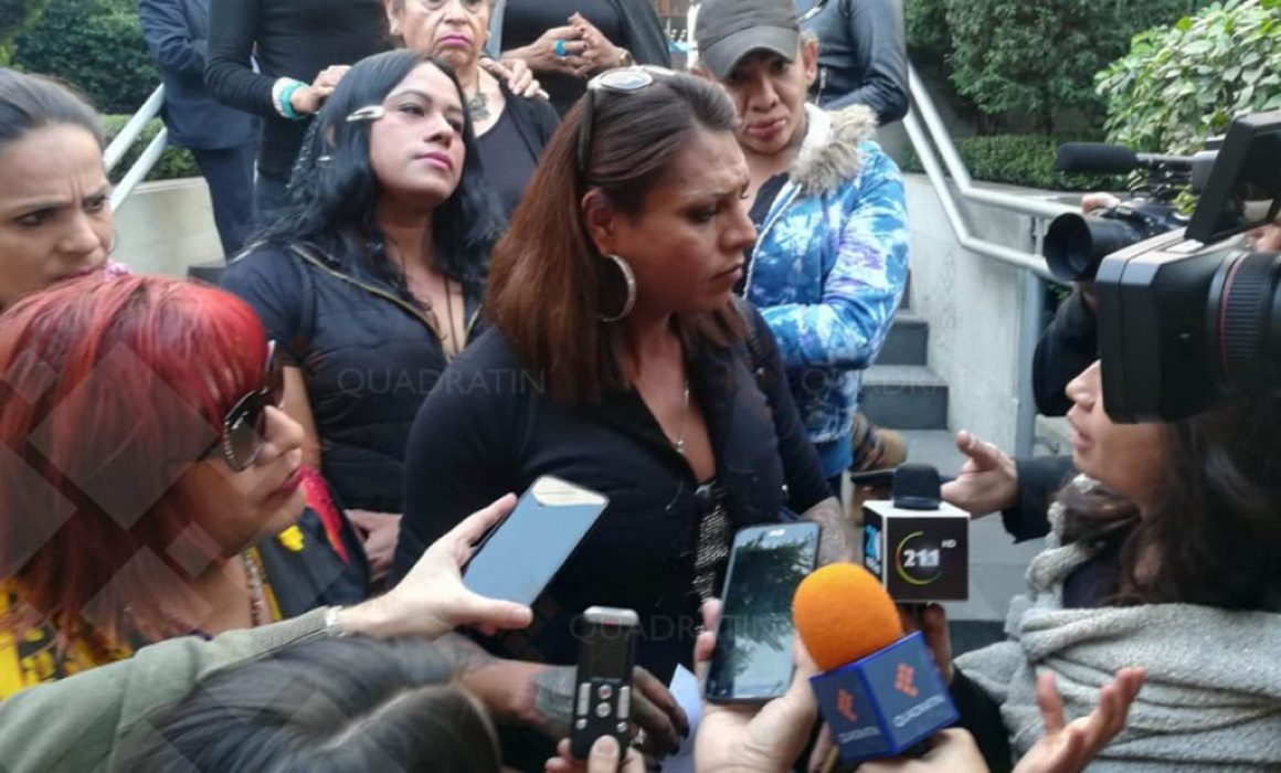 Desde Ataúd Exigen Justicia Por Asesinato De Paola Buenrostro